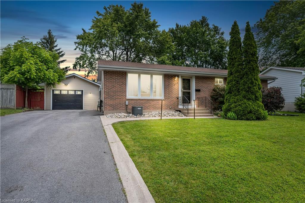 111 Sherwood Avenue, Amherstview, Ontario K7N1N7 Sold History | HouseSigma